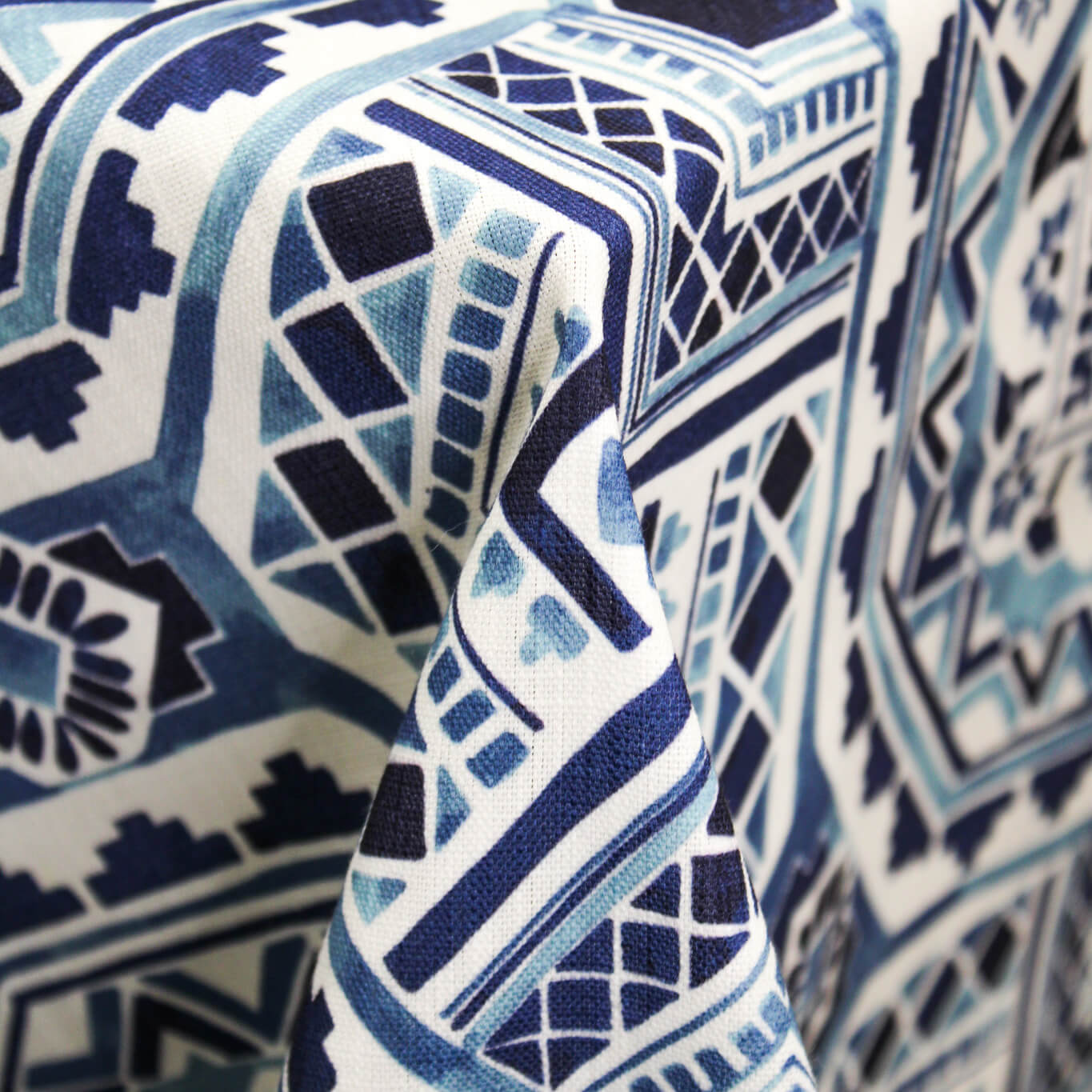 Sol, Indigo | Town & Country Event Rentals